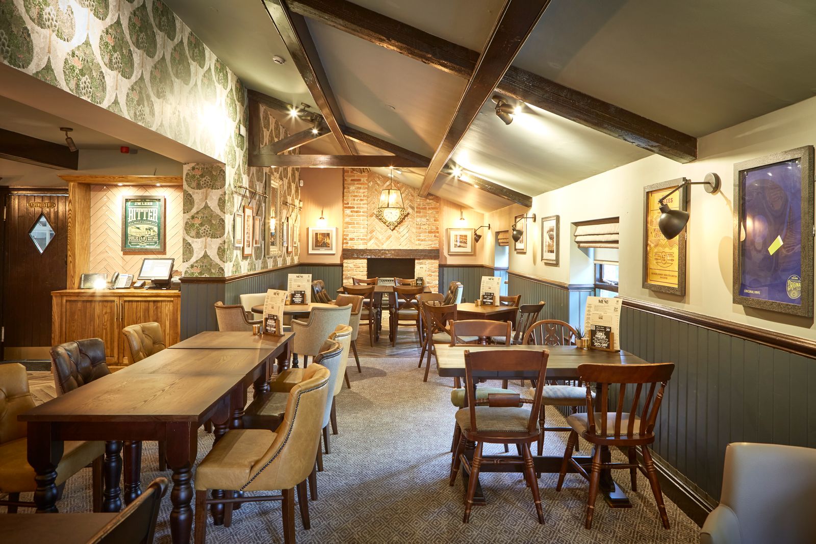 The Royal George | Family friendly pub in Greenfield, Oldham
